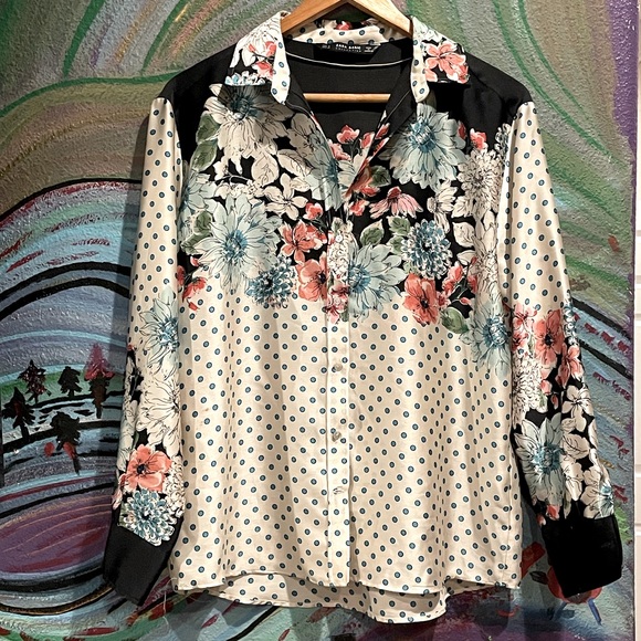 Zara | Tops | Zara Basic Floral Button Blouse Sizem | Poshmark